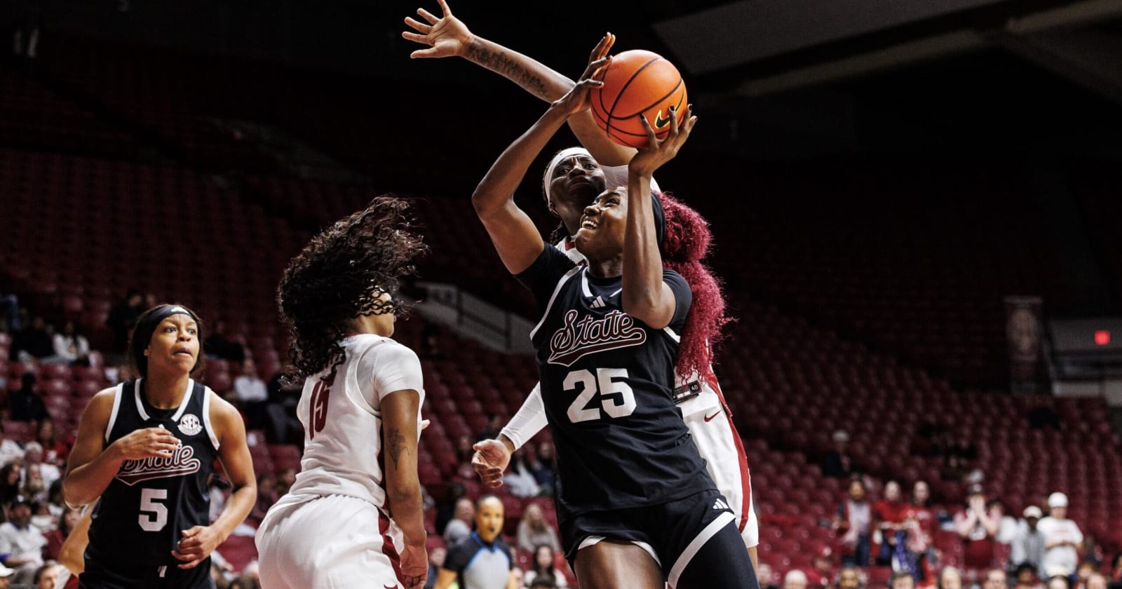 Bulldogs come up short in 85-76 loss at No. 23 Alabama
