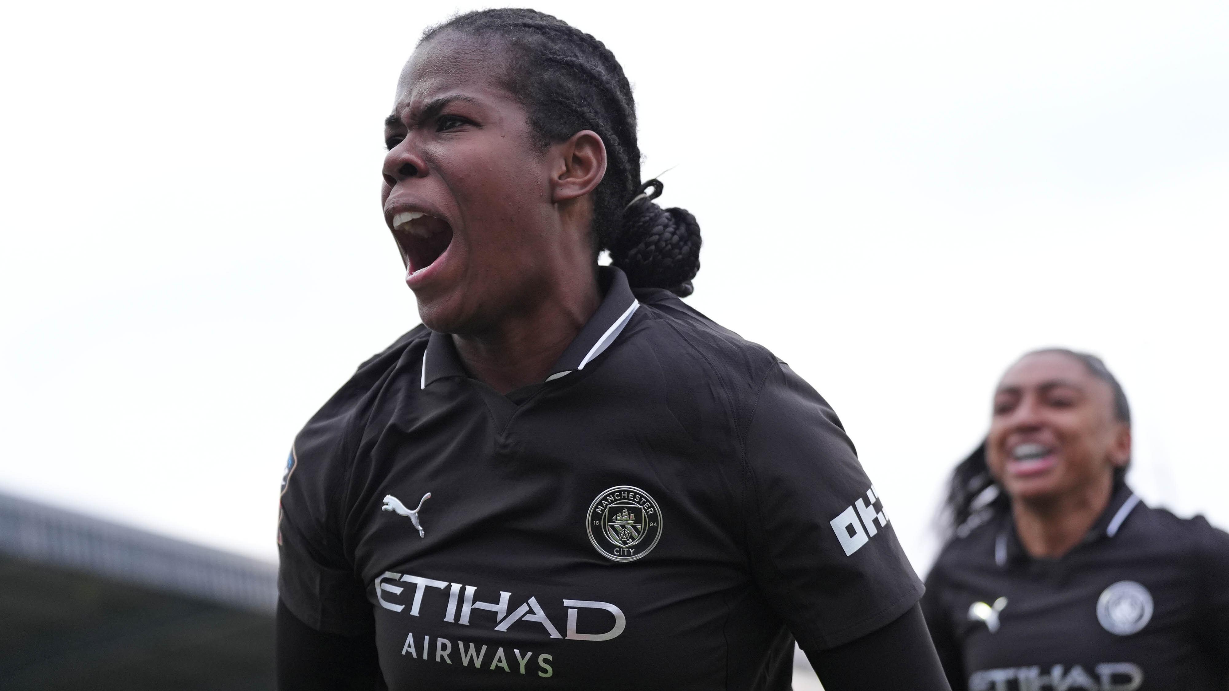 Man City extend lead at top of WSL as late Khadija Shaw winner sinks ...