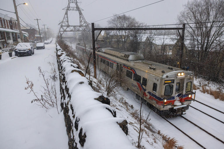 Philly snow updates: Several inches of snow already; road restrictions ...