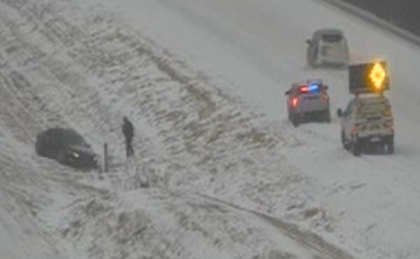 Traffic alert: Crashes and disabled vehicles