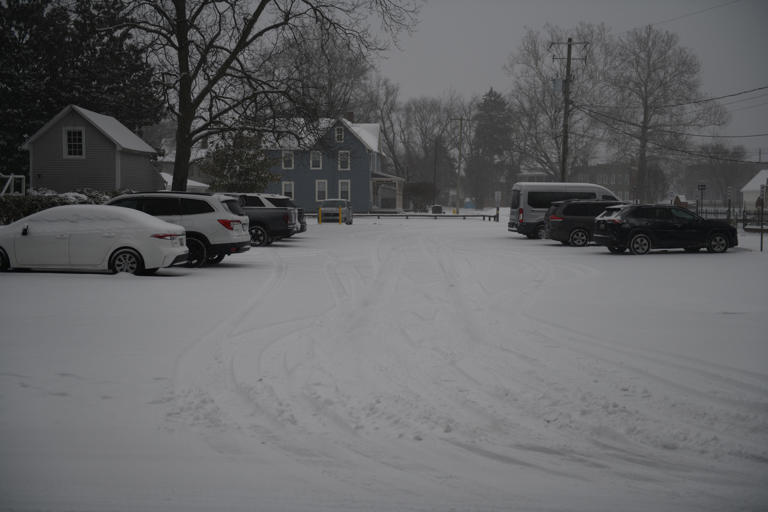 Snowstorm drops a few inches on Salisbury area
