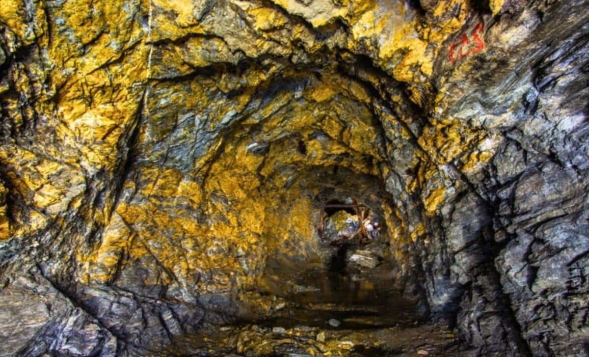 Geologists uncover world’s biggest high-grade supergiant gold deposit ...