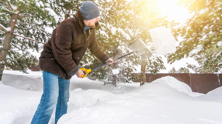 Homeowners warned not to use metal snow shovels on this common type of ...