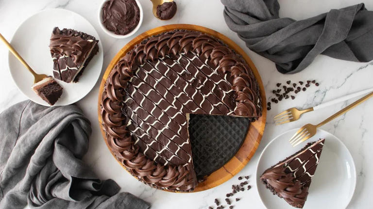 11 easy game-day desserts your Super Bowl guests are guaranteed to love