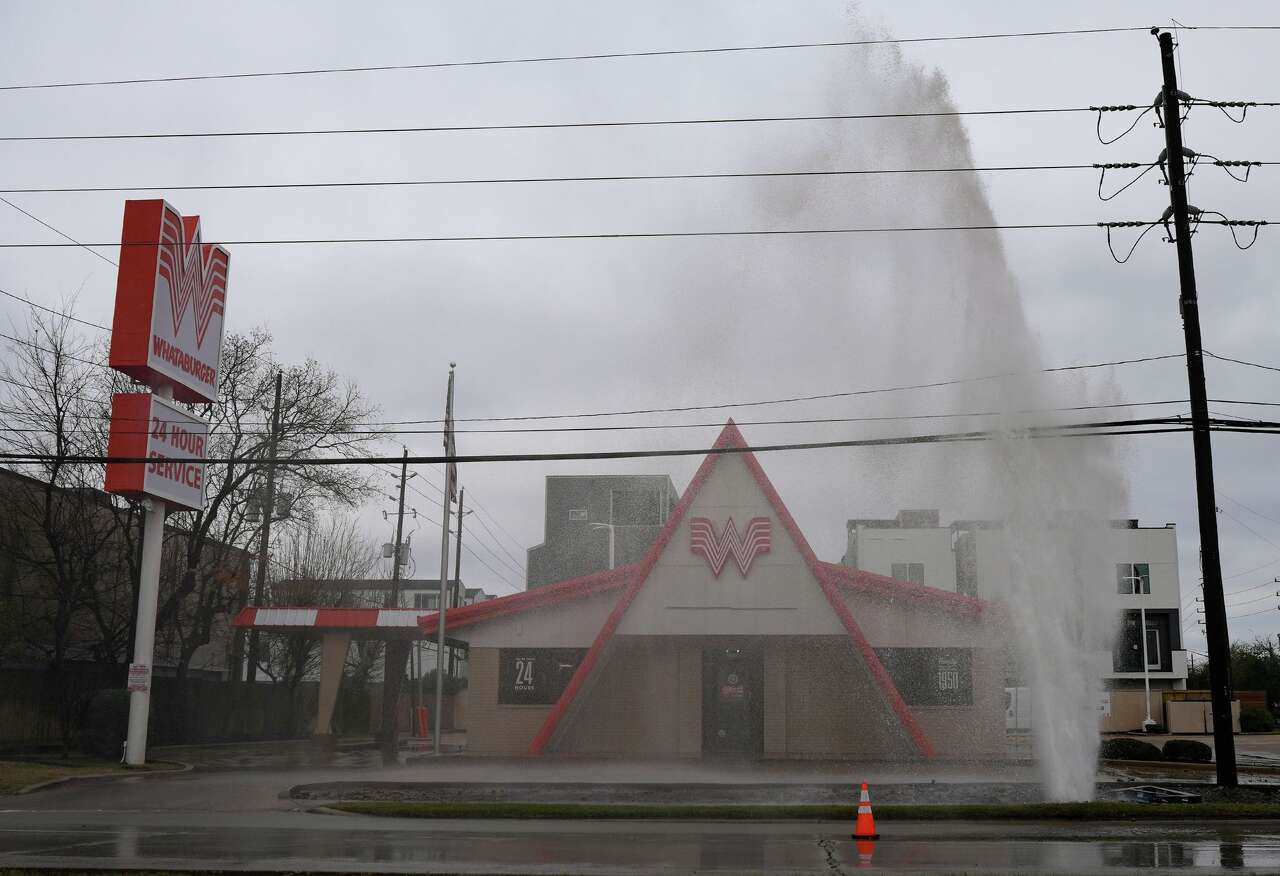 Texas winter storm live updates: Latest on Houston power outages, road ...