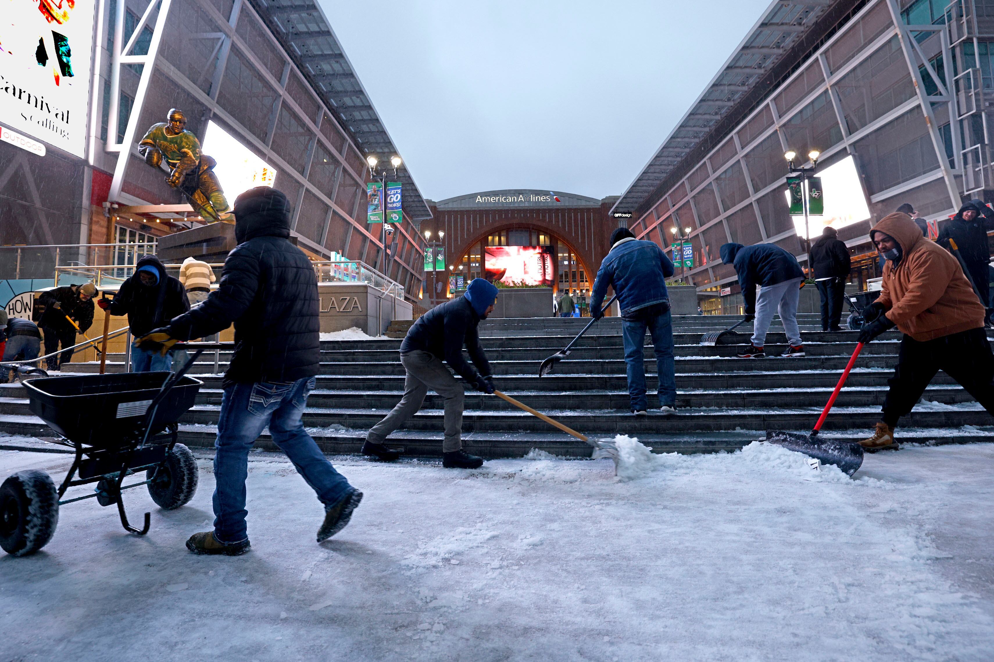 Stars-Mavericks summary judgement hearing postponed due to weather