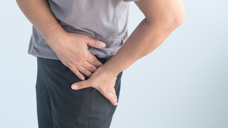 7 foods to eat and 7 foods to avoid for gout