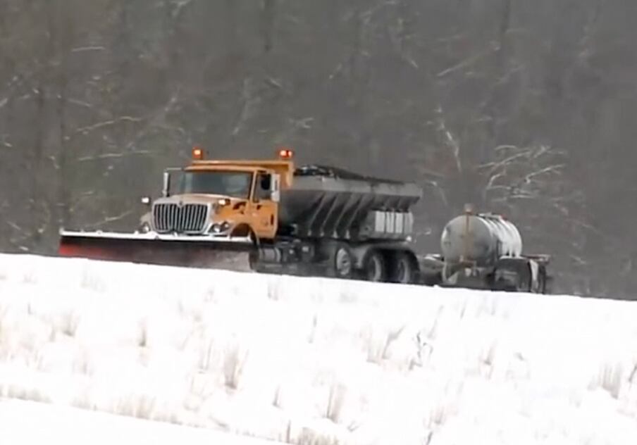 MoDOT, KDOT battle snow removal in frigid conditions
