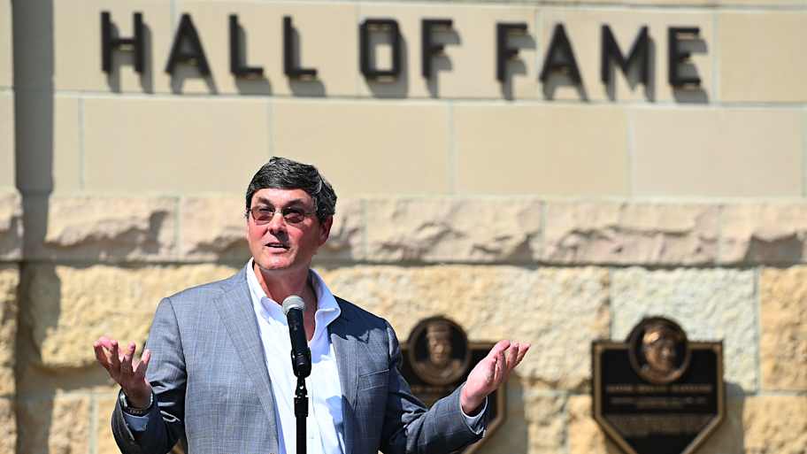 Bob Nutting gets rare break as another NL Central owner draws the ire ...