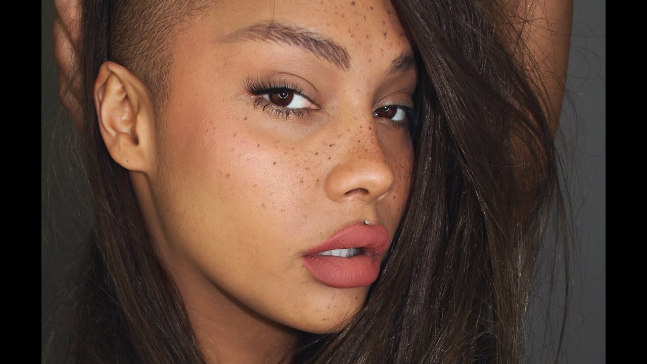 Natural no makeup look faux freckles & eyebrows | sonjdradeluxe