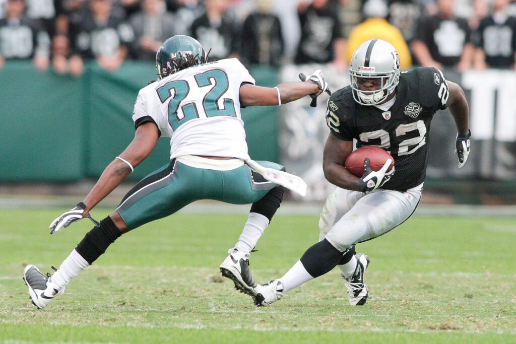 NFL players are homeless: 2x Patriots Super Bowl winner exposes harsh ...