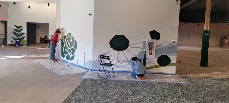 Community comes together to decorate new women’s shelter in downtown ...