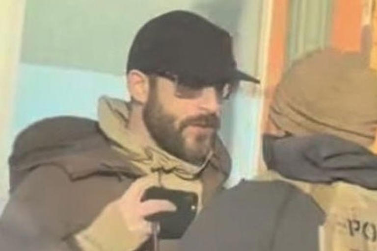 CNN host issues eight word conclusion as Bovino defends Pretti shooting