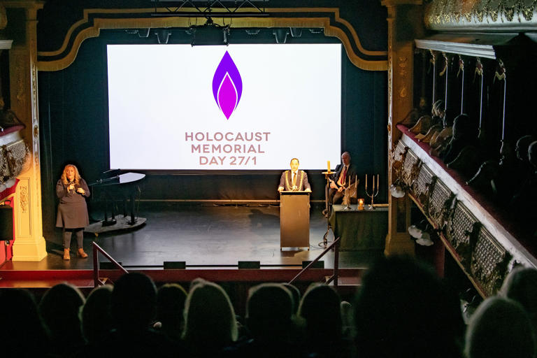 Holocaust Memorial Day: 14 photos from emotional event in Leeds as city ...
