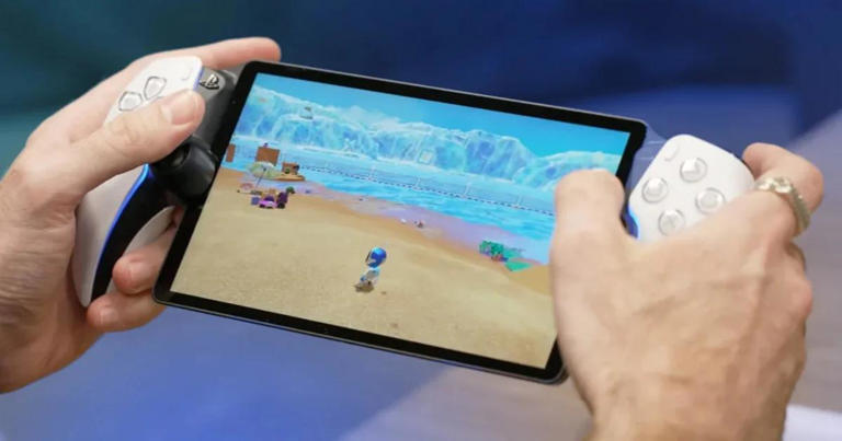 Usuario transformó una PlayStation 4 Slim en una consola portátil con ...