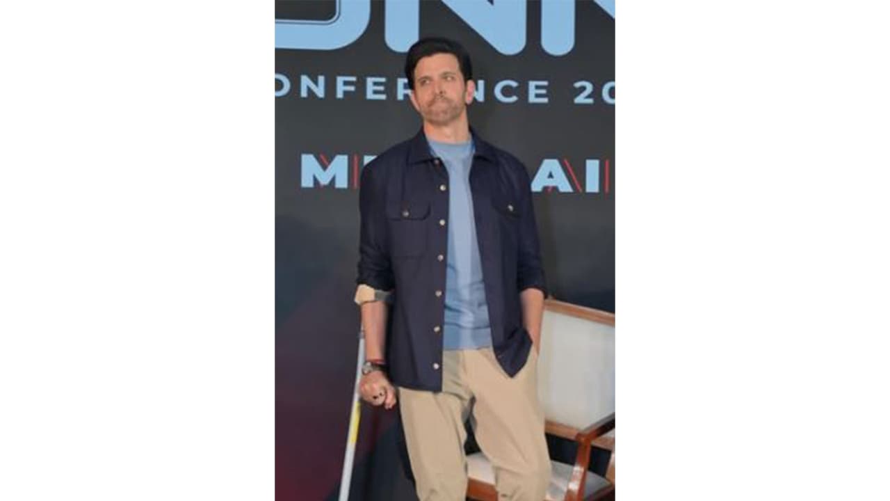 Hrithik Roshan seen on crutches, pens witty note on 'unpredictable' body