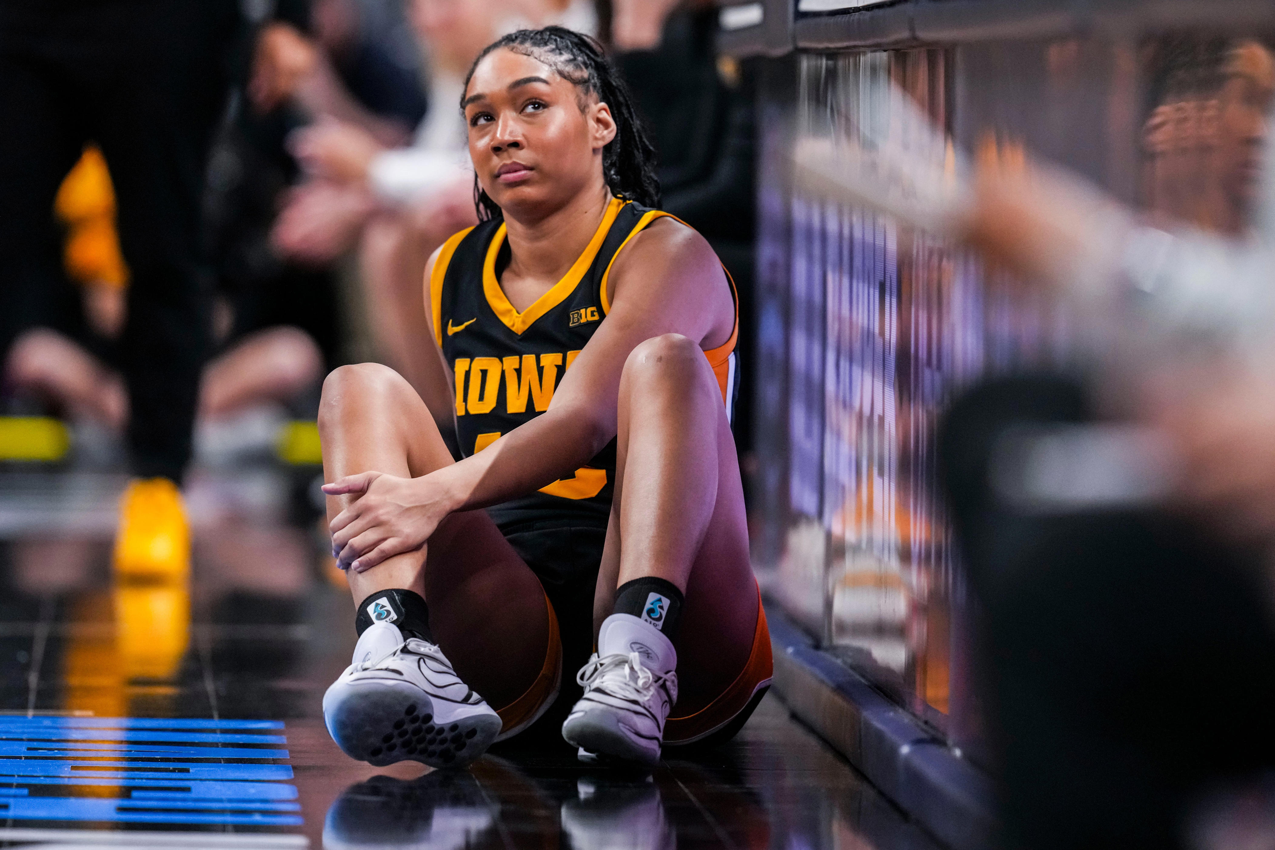 Addie Deal powers Iowa women's basketball win vs. Ohio State