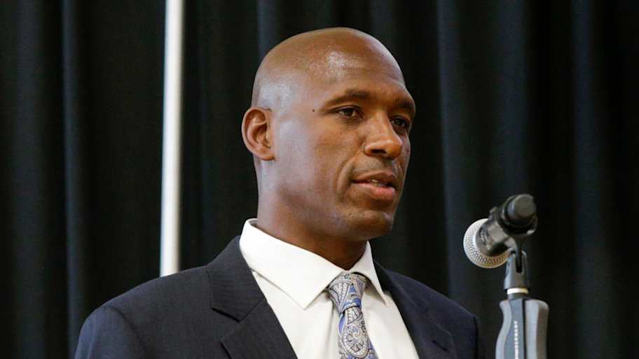 Tennessee football answers questions during visit with 2027 ATH Dylan Haley