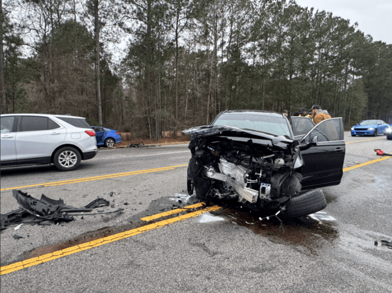1 dead, 1 injured in Liberty County early Sunday crash