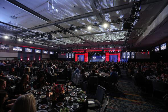 NASCAR on FOX star comes to Dale Earnhardt Jr.'s defense after Hall of ...