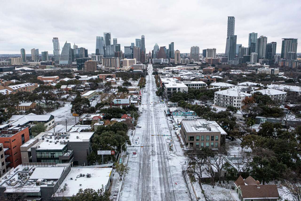Before-and-after photos show how Texas winter storm transformed Austin ...