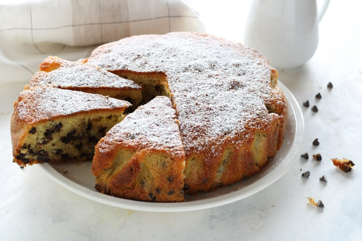Yogurt cake with chocolate chips