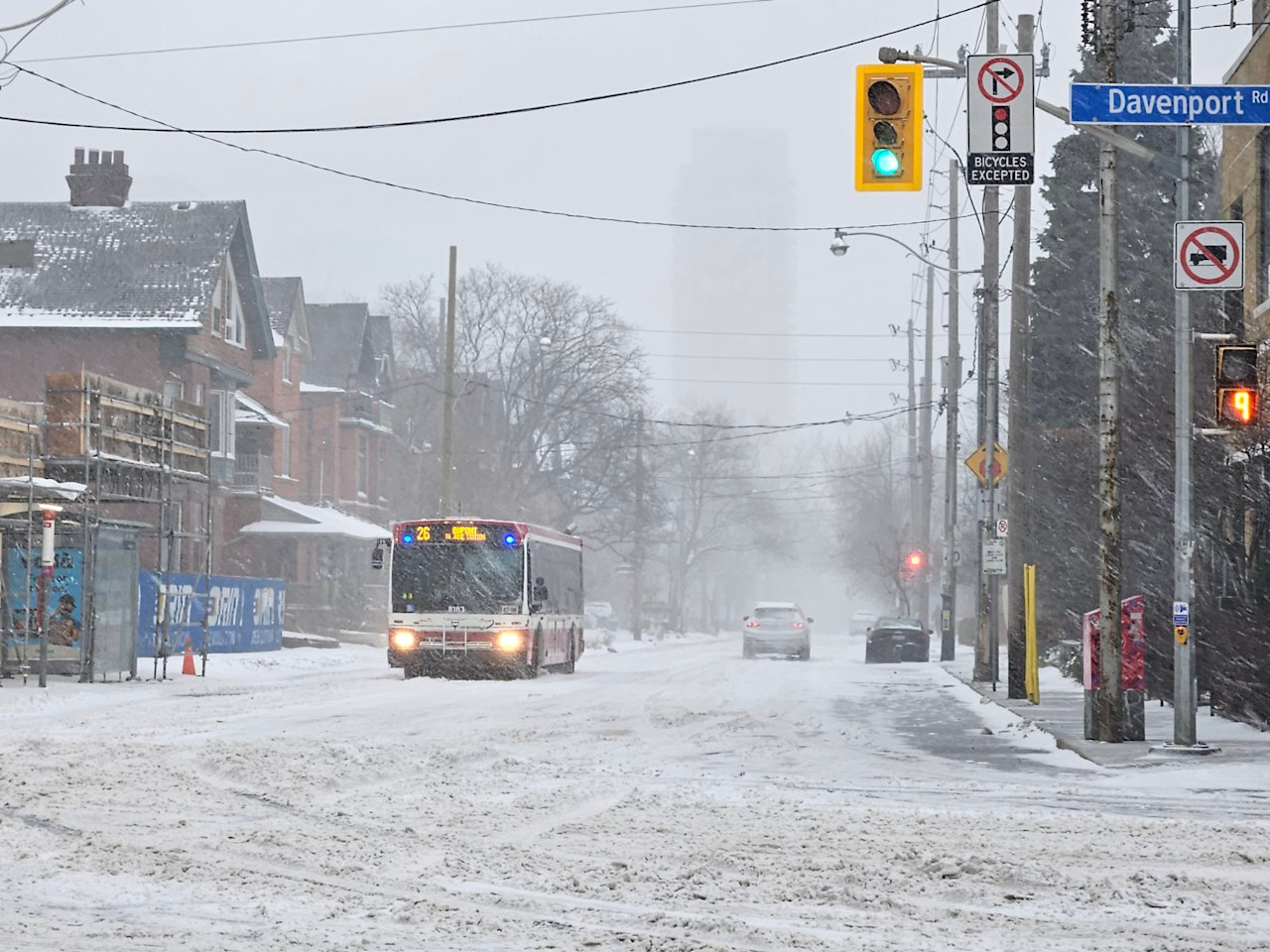 40+ cm possible as intense snow hits southern Ontario