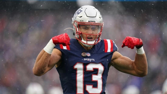 Mack Hollins injury news: Why Patriots star arrived barefoot for ...