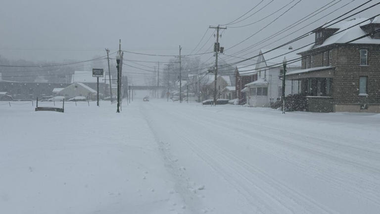 Few incidents reported despite heavy snow as drivers heed warnings to ...