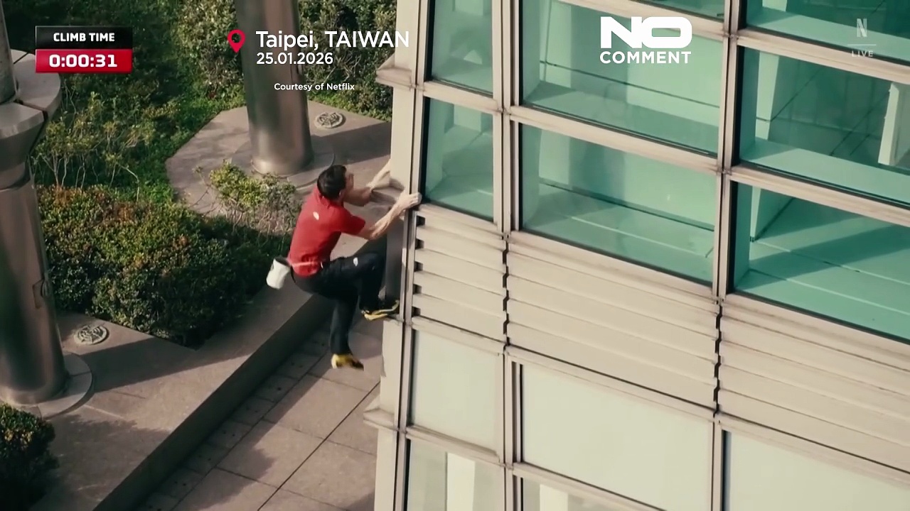 El escalador estadounidense Alex Honnold escala un rascacielos de 101 ...