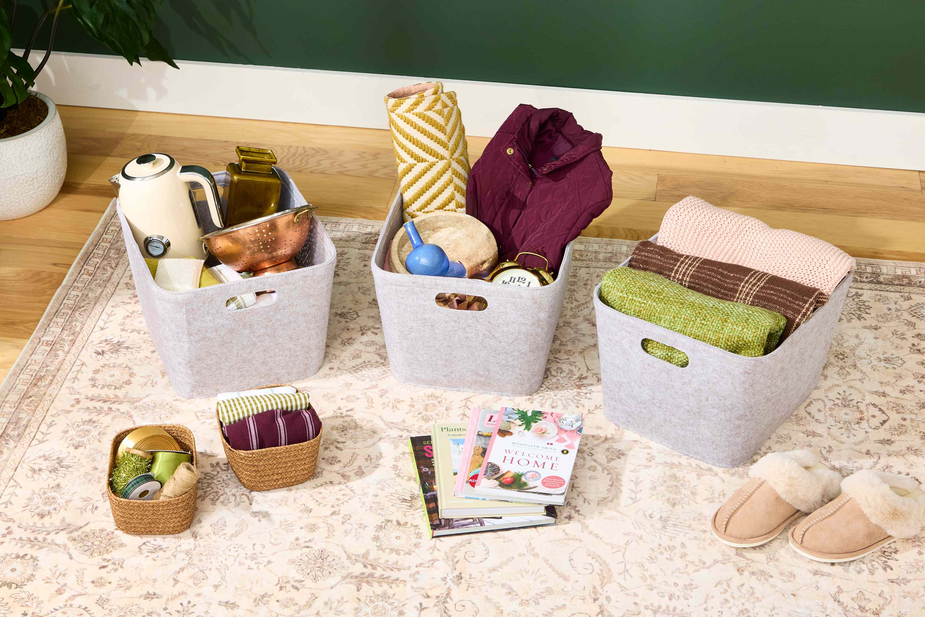 Minimalists use these 4 decluttering rules to stay calm and organized