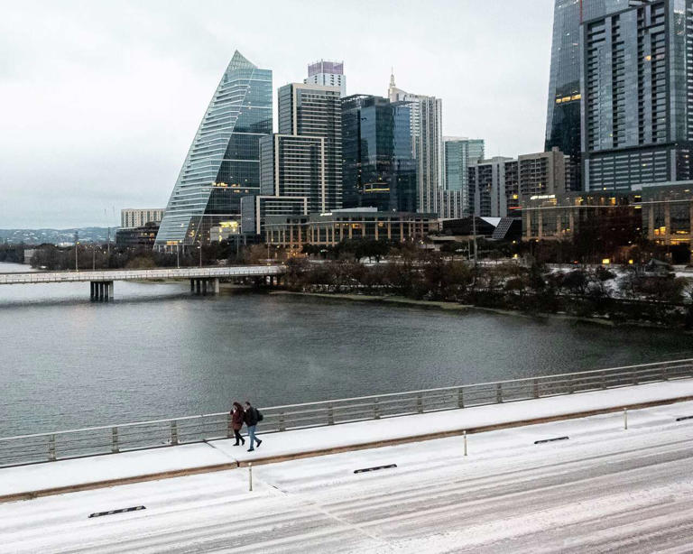 At least 1 dead after ice storm in Austin; city expands shelters amid ...