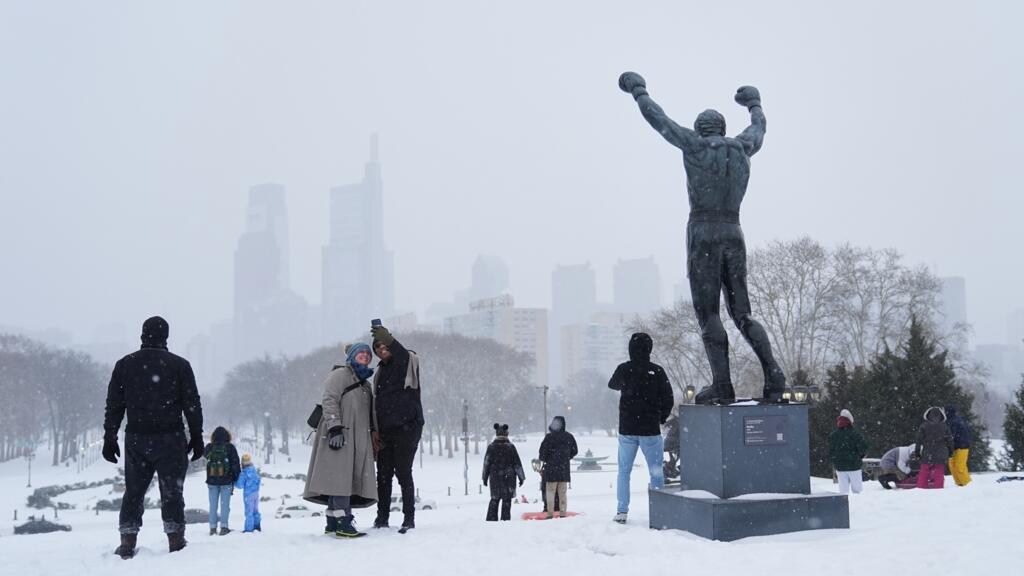 'Arctic siege': US winter storm brings frigid temperatures, cuts power ...