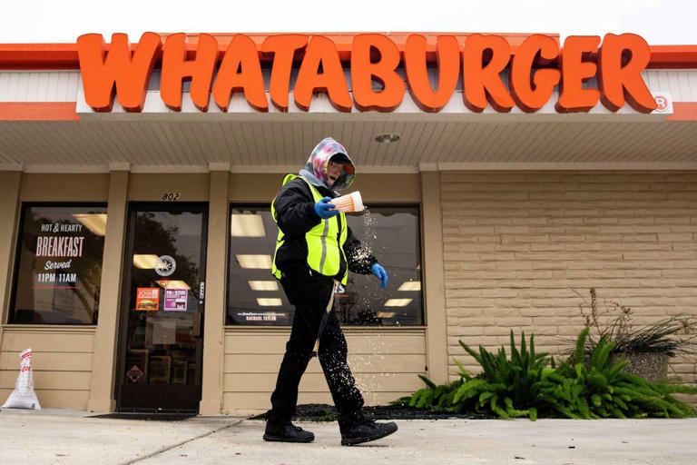 Texas winter storm live updates: Latest on Houston power outages, road ...