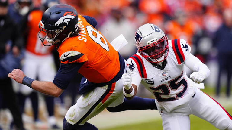 NFL fans rip referees after confounding sequence in Broncos-Patriots ...