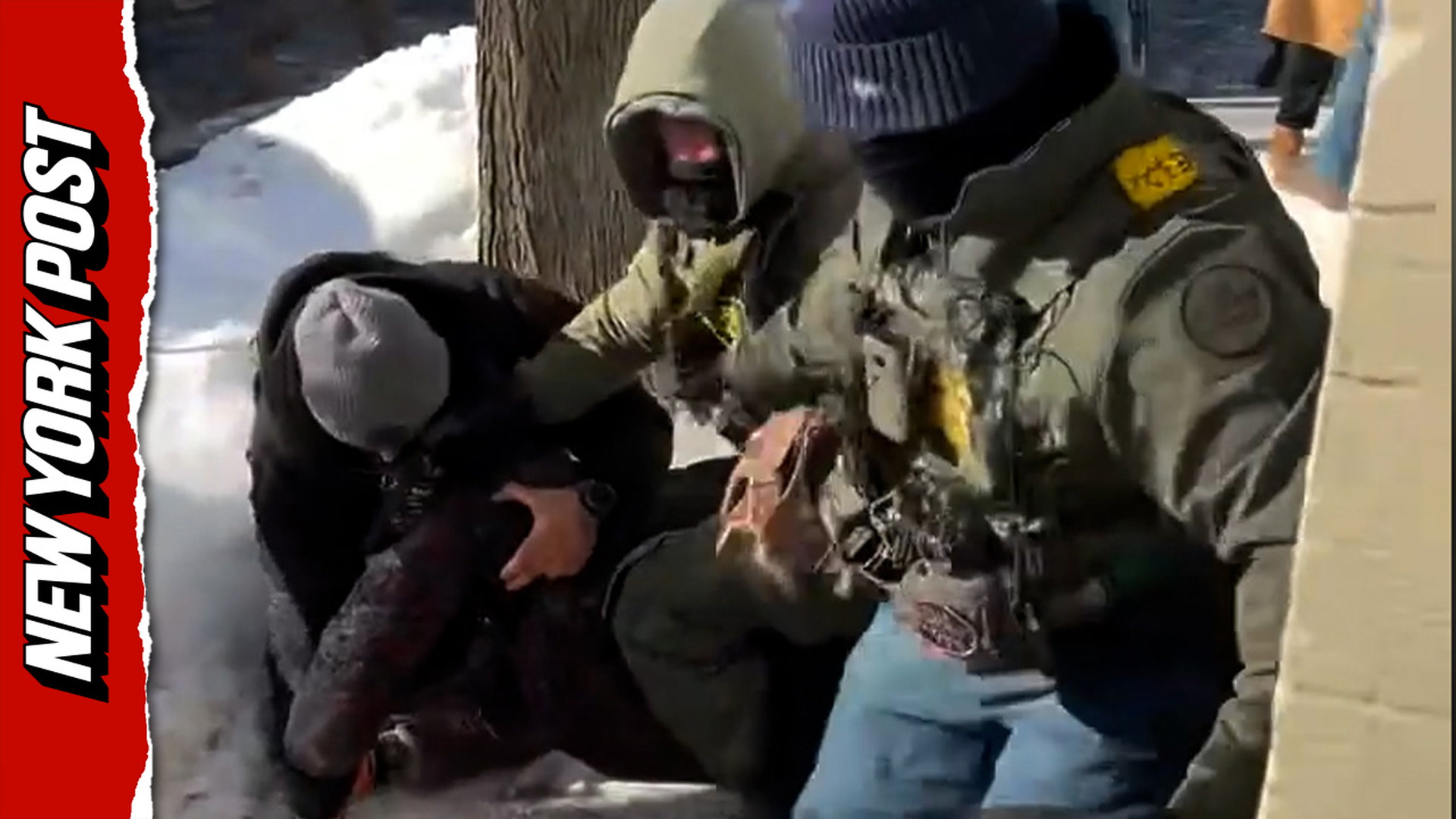 Federal agents take down man near site of Alex Pretti shooting