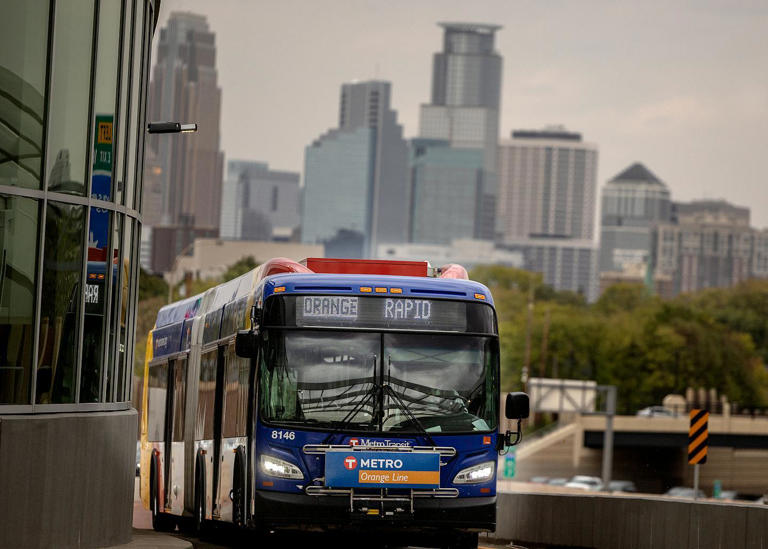 Metro Transit proposes new flat fare for express bus rides