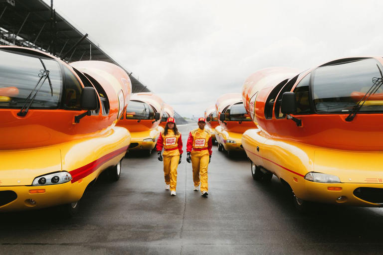 Turns out, 6 hot dogs racing at 60 miles per hour may be better than ...