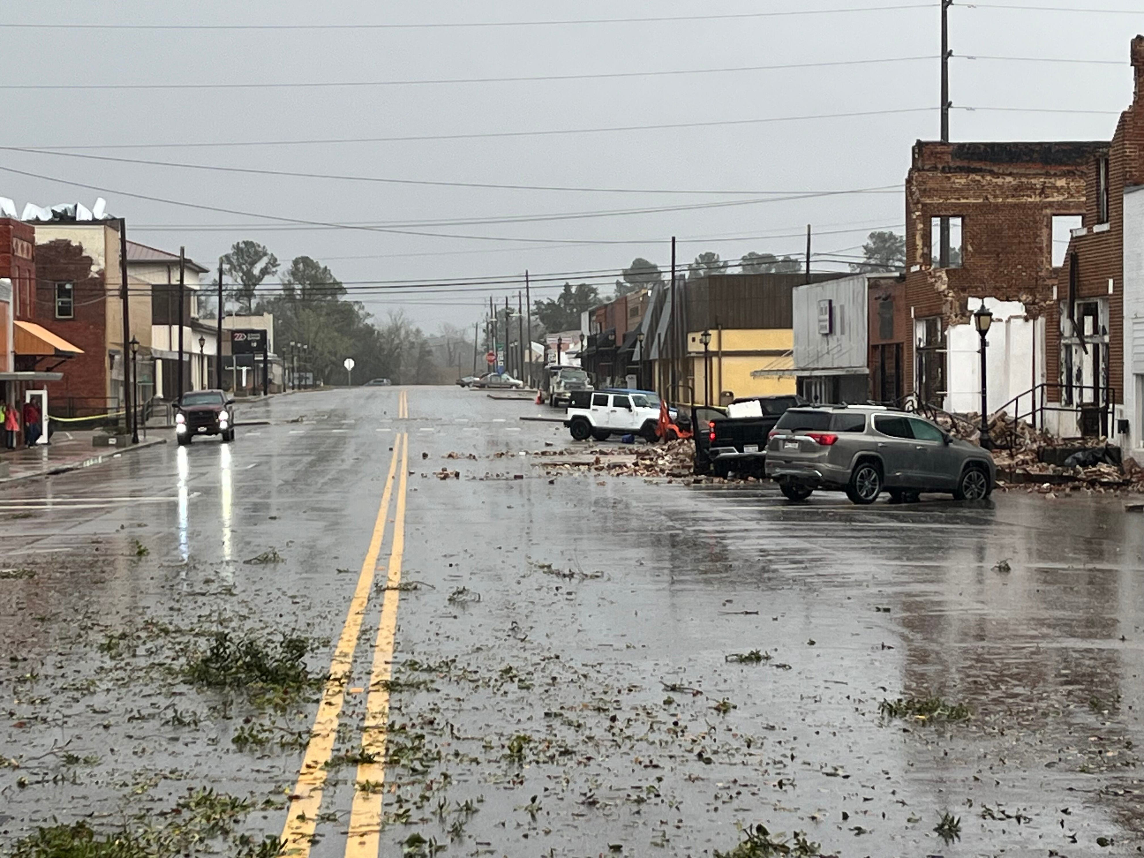 Apparent tornado strikes Geneva, other damage reported