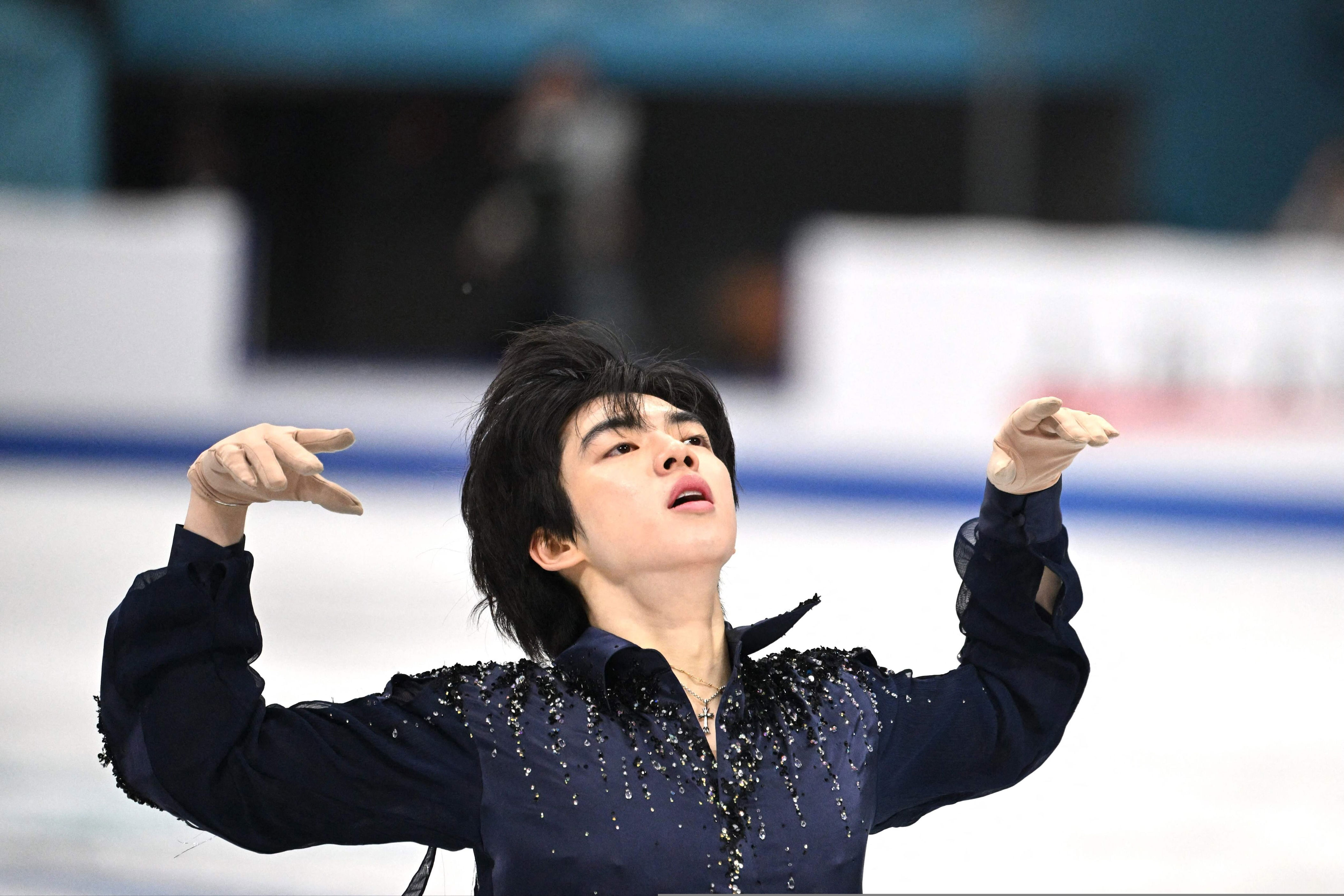 Cha Jun-hwan's free skate comeback wins silver