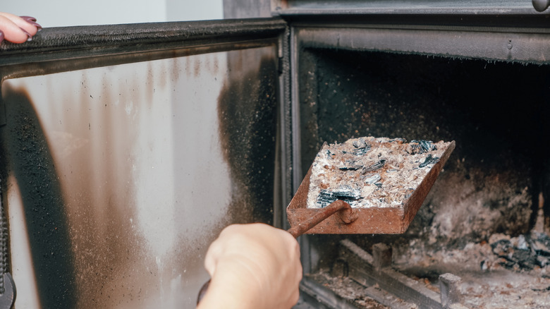 Don't throw out fireplace ash — use it to make your metal accents shine