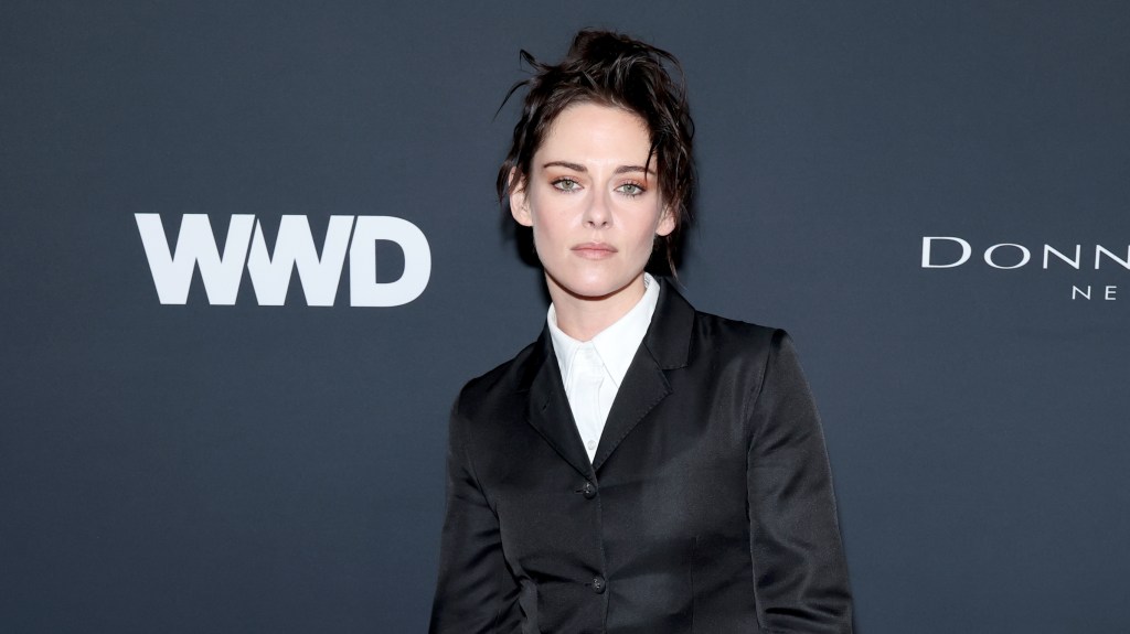 Kristen Stewart Says "Reality Is Breaking" Under Trump & Her ...