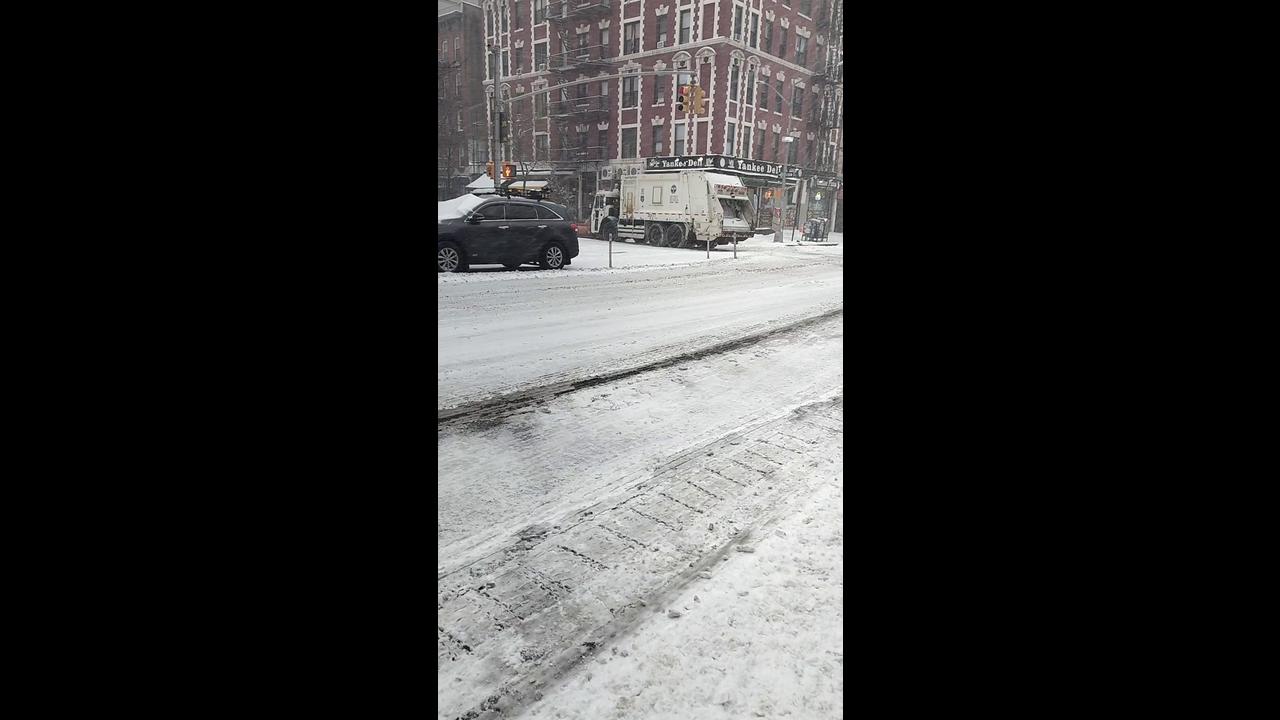 NY: New York City winter snowstorm - 67132205