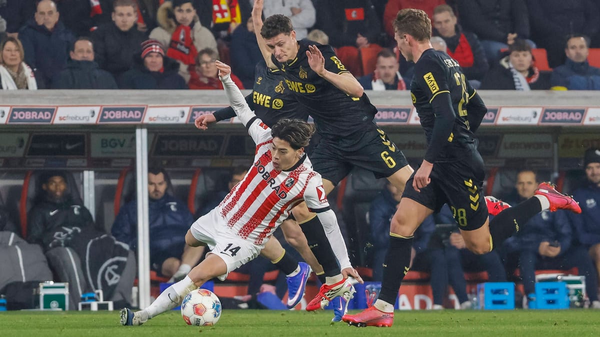 Anzeichen für Abschied? FC-Star erstmals seit zwei Jahren auf der Bank