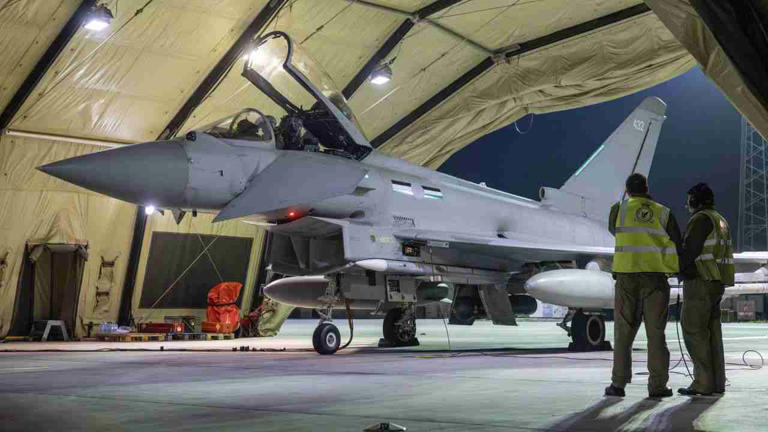 Storbritannien sender Typhoon til Qatar og styrker militært samarbejde ...