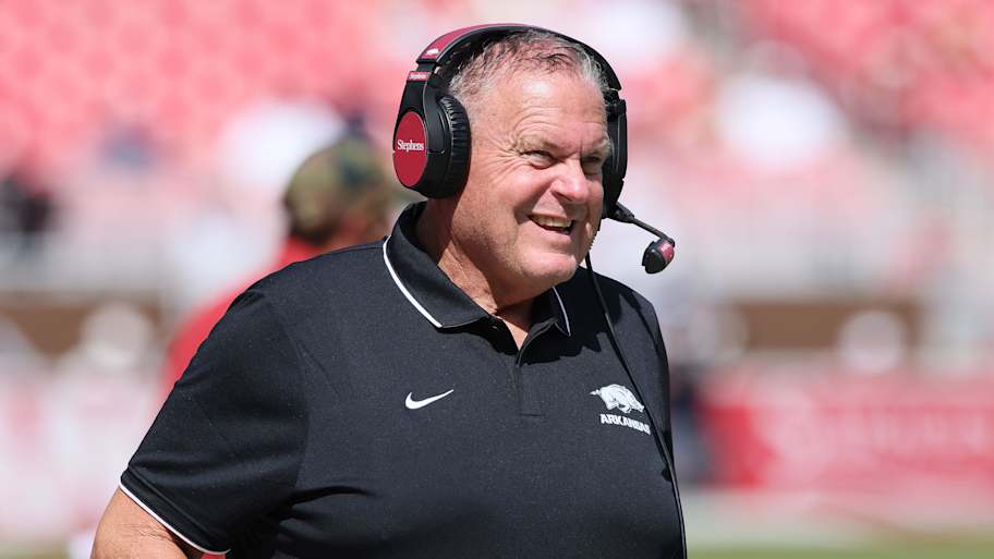 Former Arkansas coach emerges as top candidate for Alabama O-line job