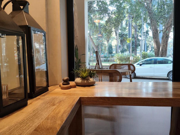 Poco M8 review: Classic mid-segment performer with classy premium looks