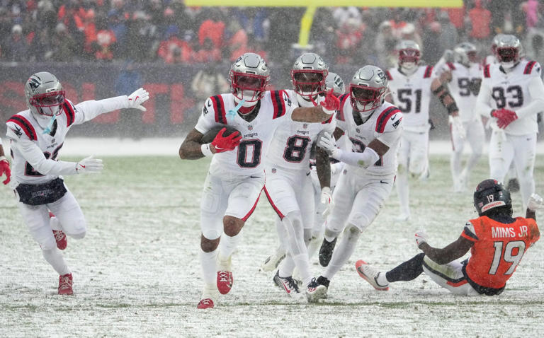 Patriots stock watch: Here’s who stood out and struggled in gritty win ...