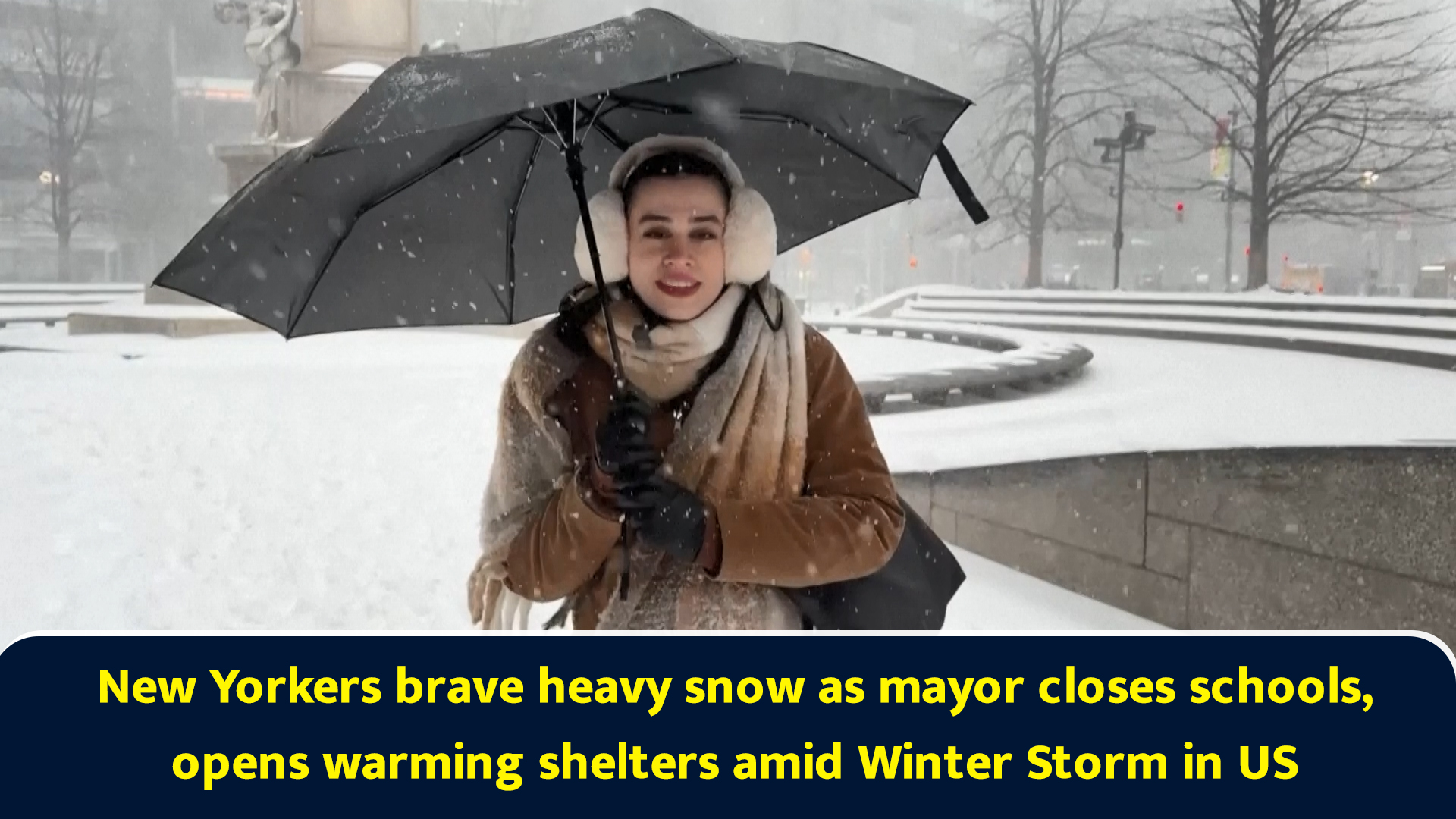 New Yorkers brave heavy snow as mayor closes schools, opens warming ...