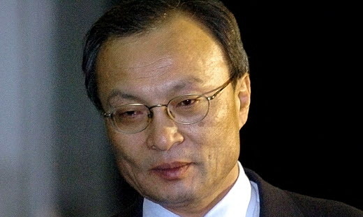Former South Korean prime minister Lee Hae-chan dies in Vietnam